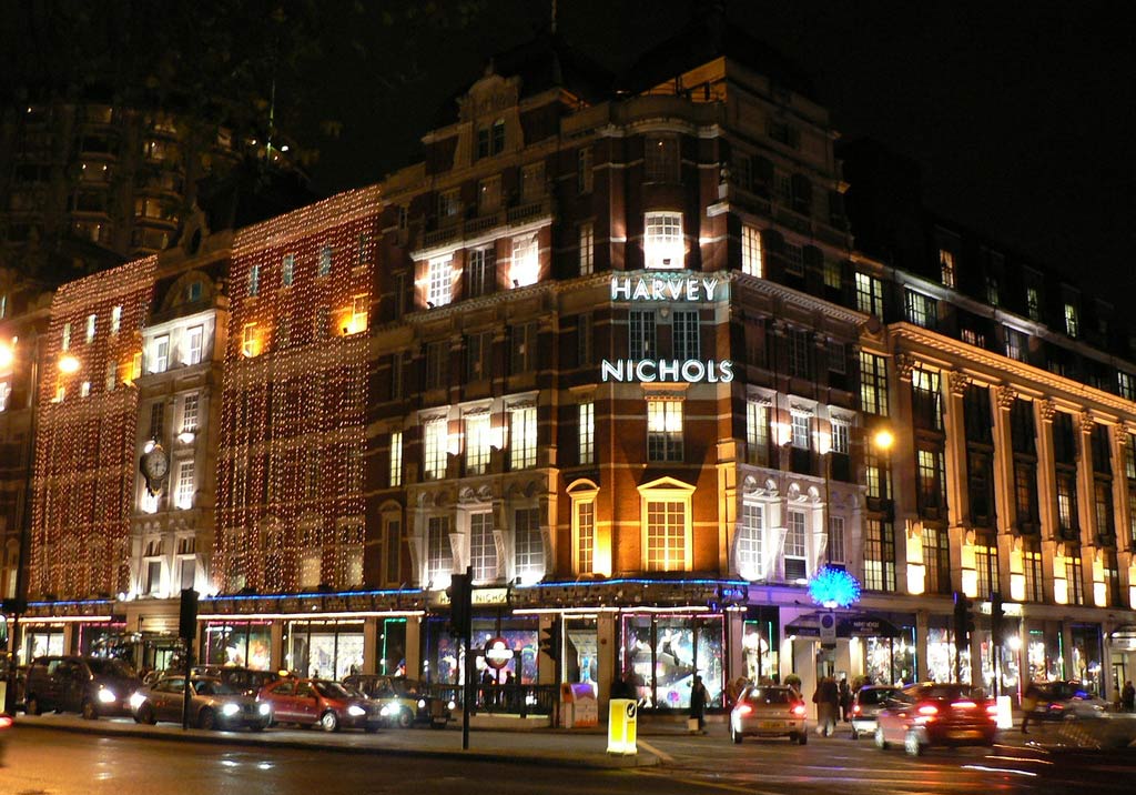 Grands Magasins Londres : TOP 8 des plus beaux grands magasins à ...